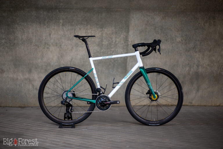 Building a Steel Road Bike Frame with Fully Integrated Cables